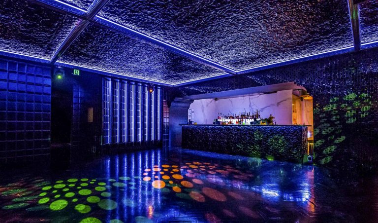 Gallery - Baroq House